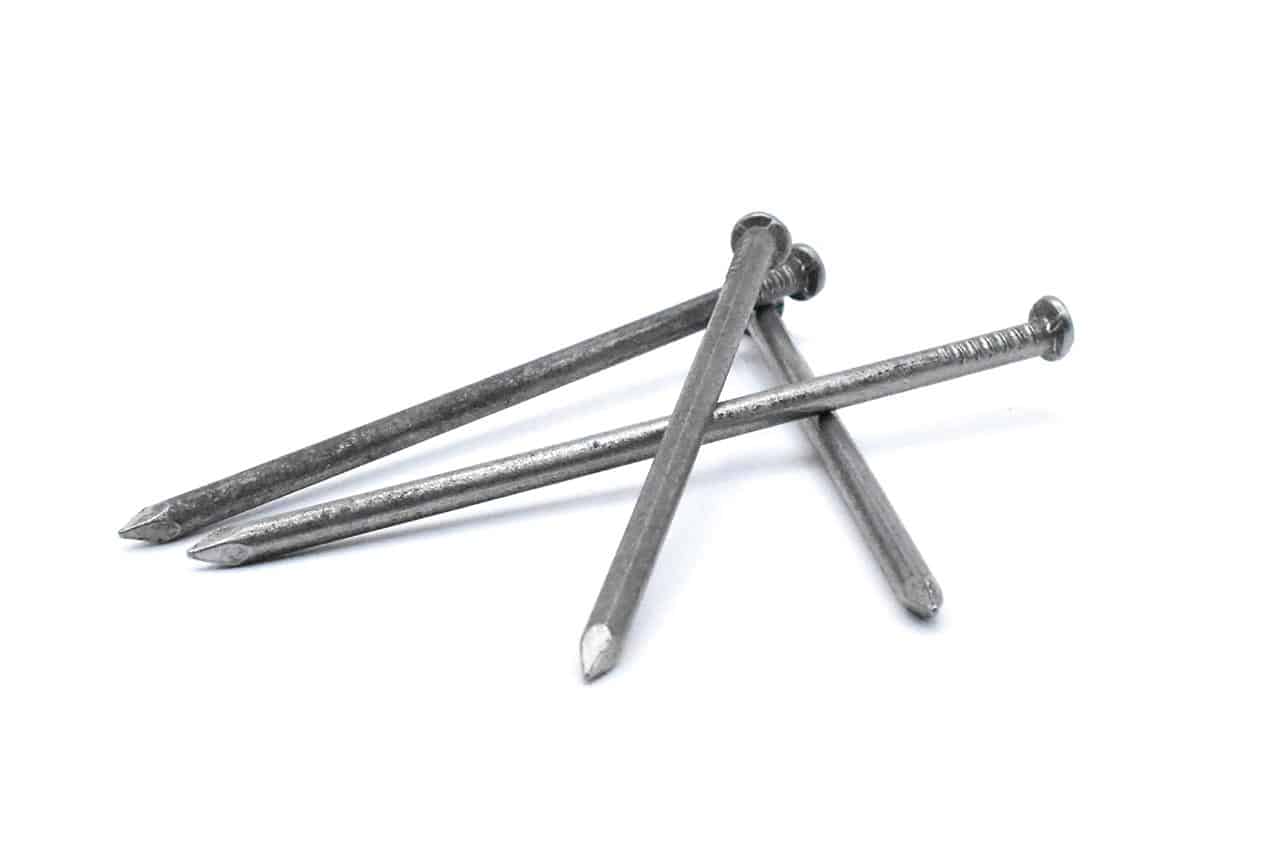 Clous de fixation pour gazon synthétique | Sols meubles